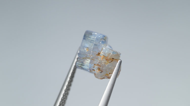 Sapphire Crystal 3.57ct / SriLanka | Houseki Dealer