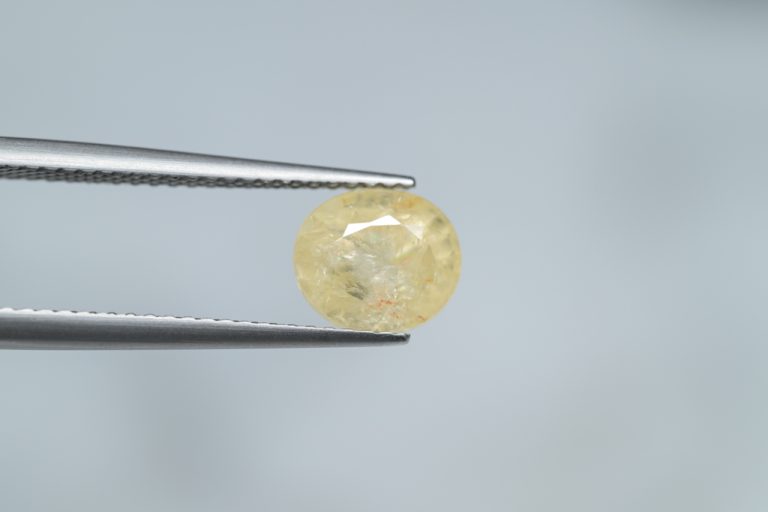 Yellow Sapphire 2.39ct / SriLanka | Houseki Dealer